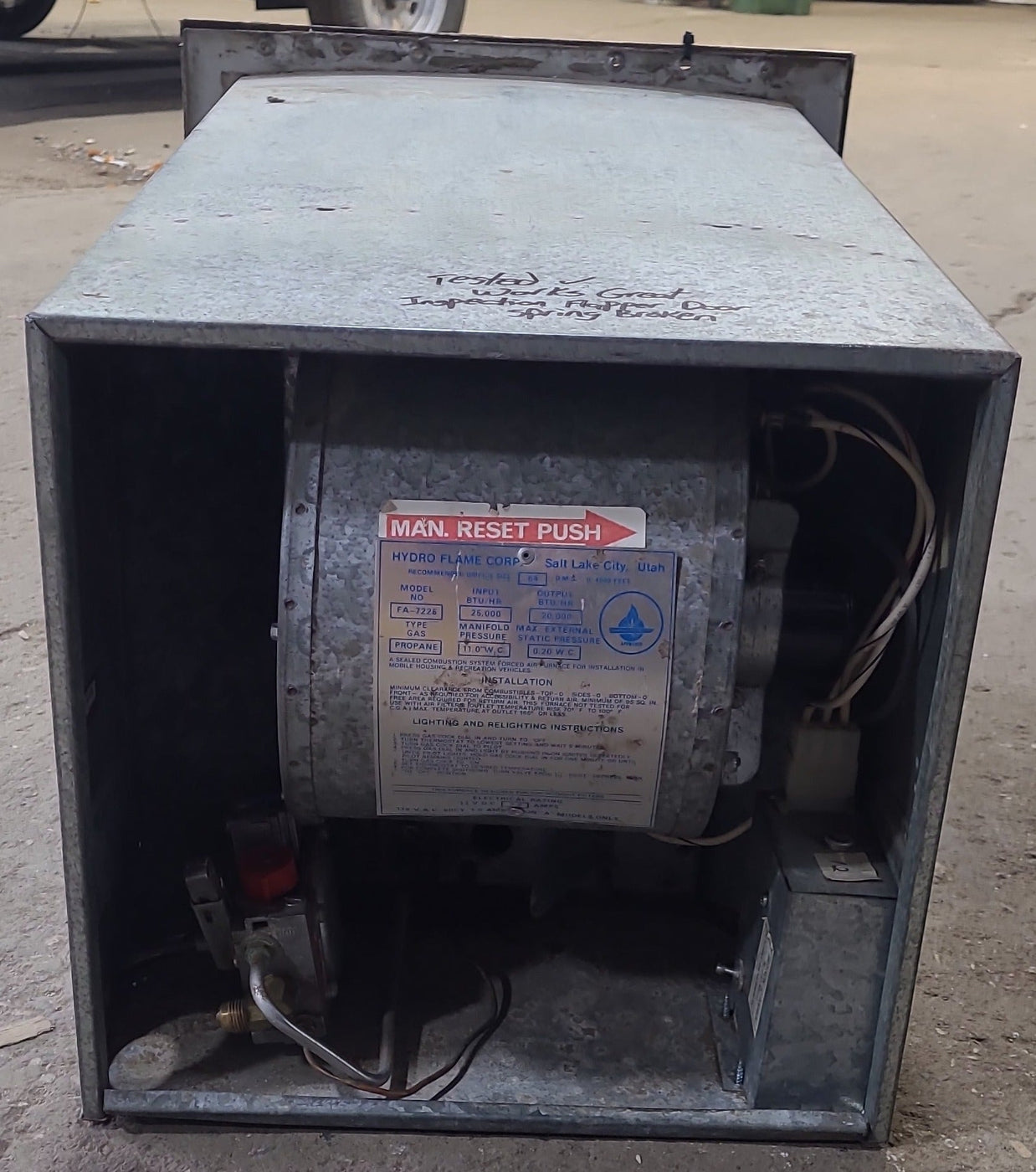 25000 BTU USED FA-7225 HYDRO FLAME RV Propane Furnace — RV Part Shop US