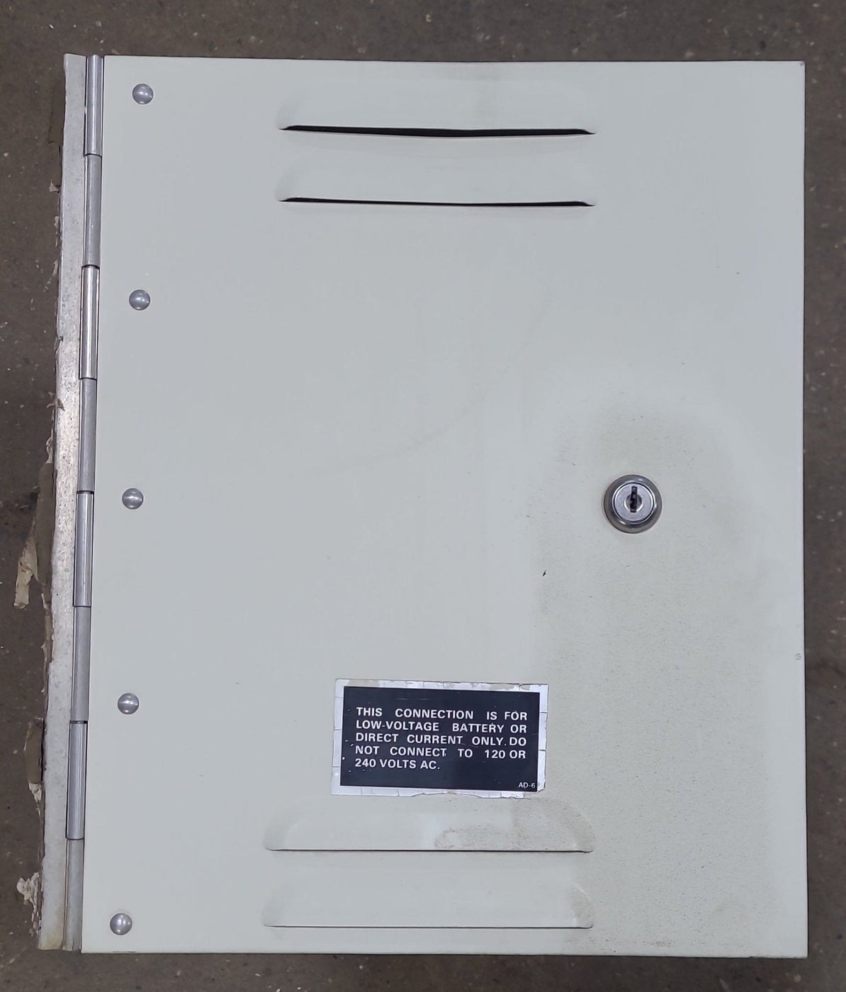 Used Battery Compartment Box With Slide Out Tray — RV Part Shop US