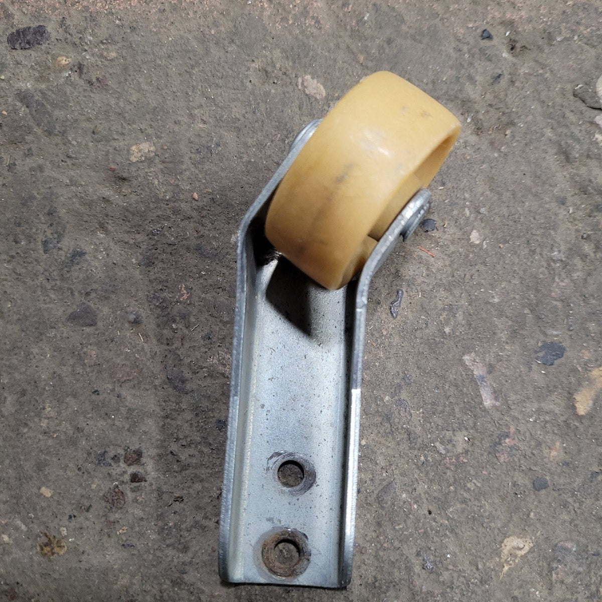 Used Dometic 930004 RV A&E Awning Roller Assembly — RV Part Shop US