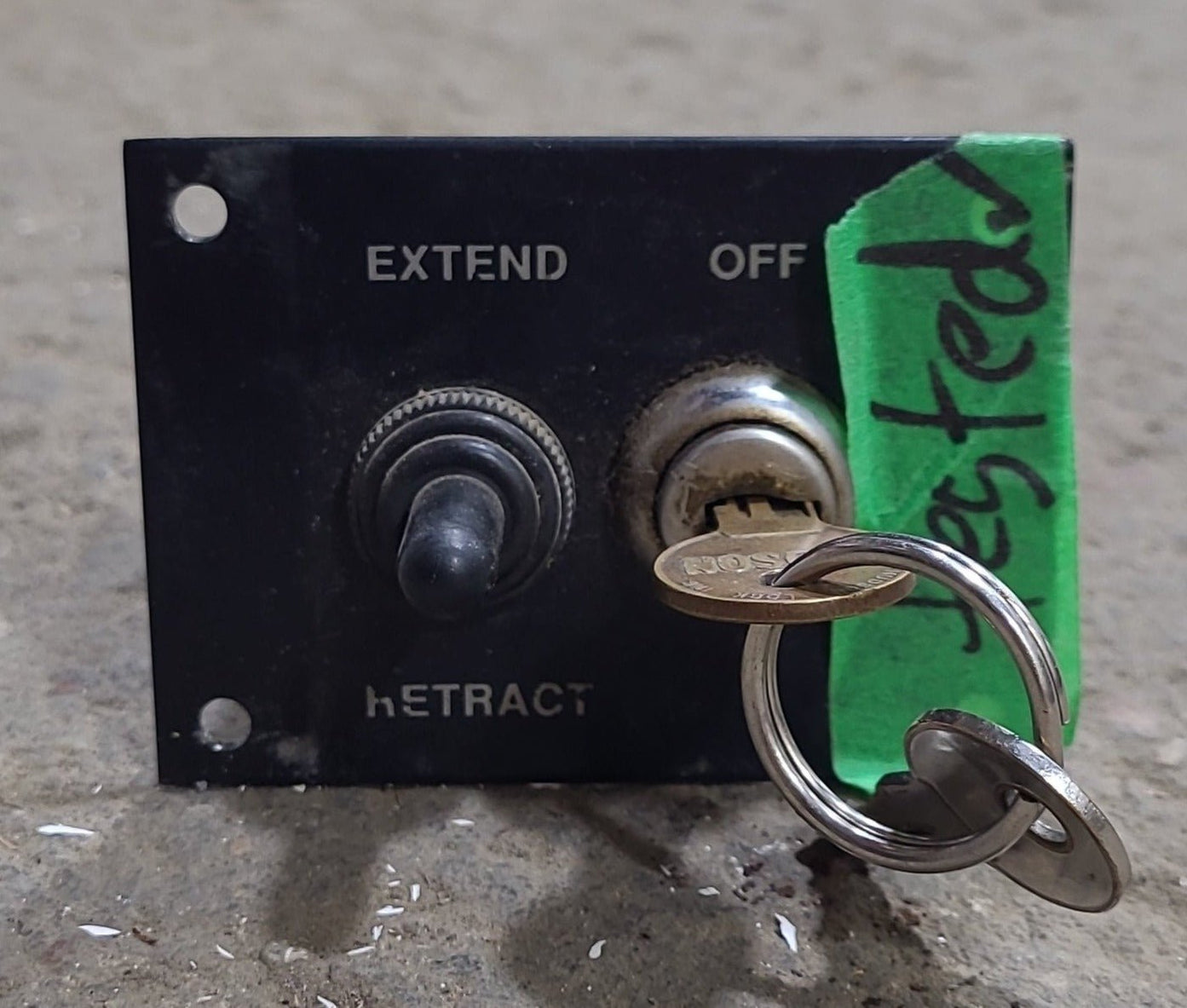 Used Keyed Landing Gear Switch - With Key — RV Part Shop US