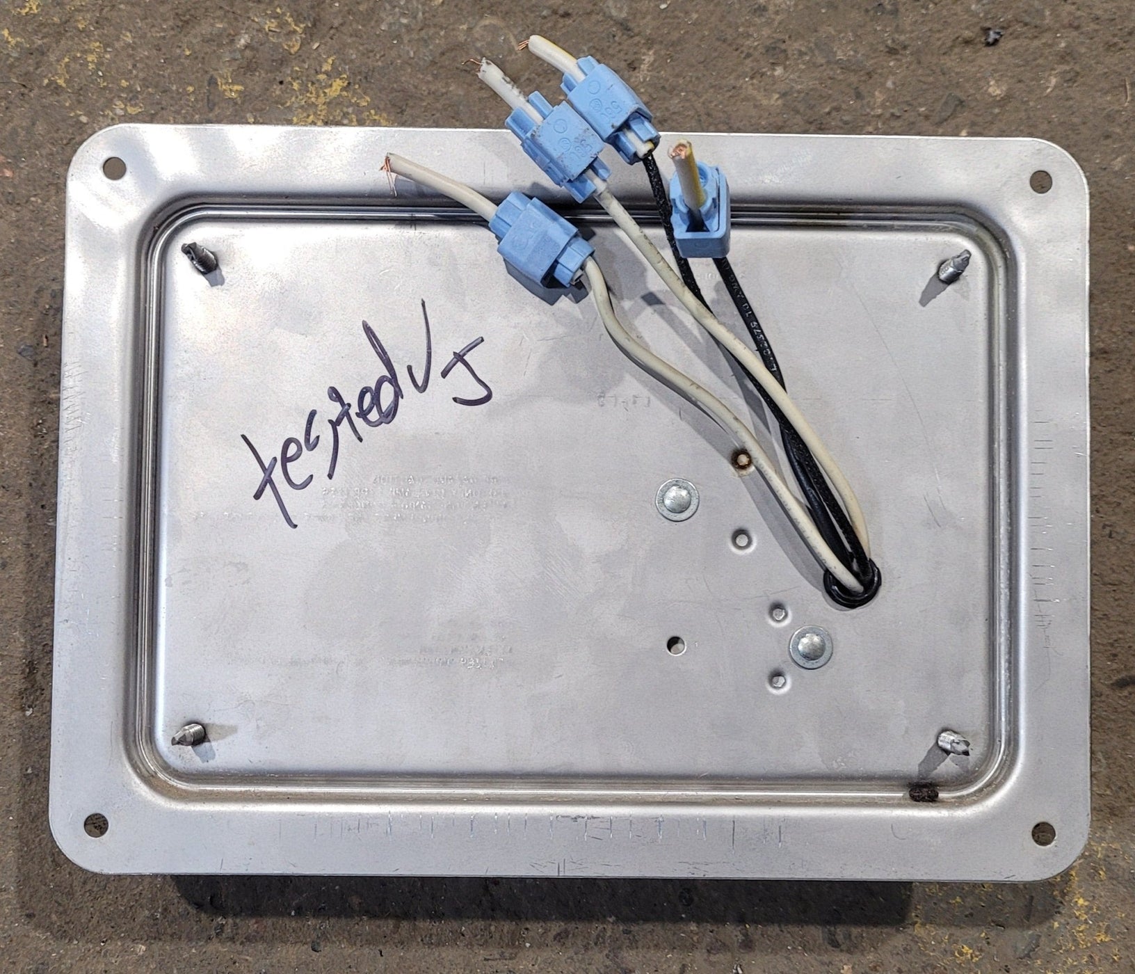 Used Porch Light - Clear Lens - 8 1/4" x 6" - No switch — RV Part Shop US