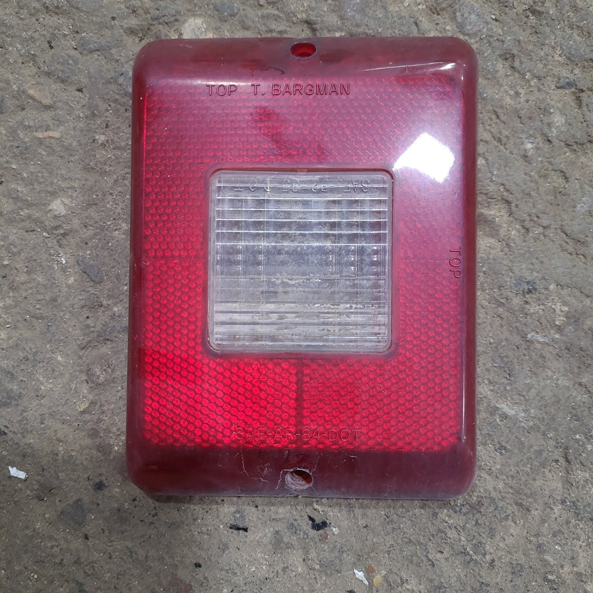 Used RV Tail Light Replacement Lens SAE-AR-84-DOT — RV Part Shop US